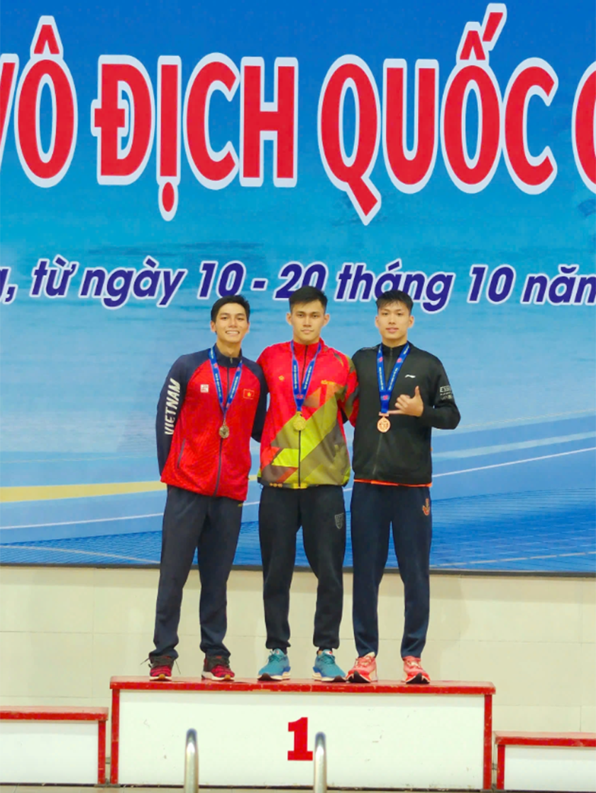 Kình ngư Kim Sơn của ĐH Duy Tân giành 5 huy chương tại giải Bơi - Lặn quốc gia - Tin tức – Sự kiện